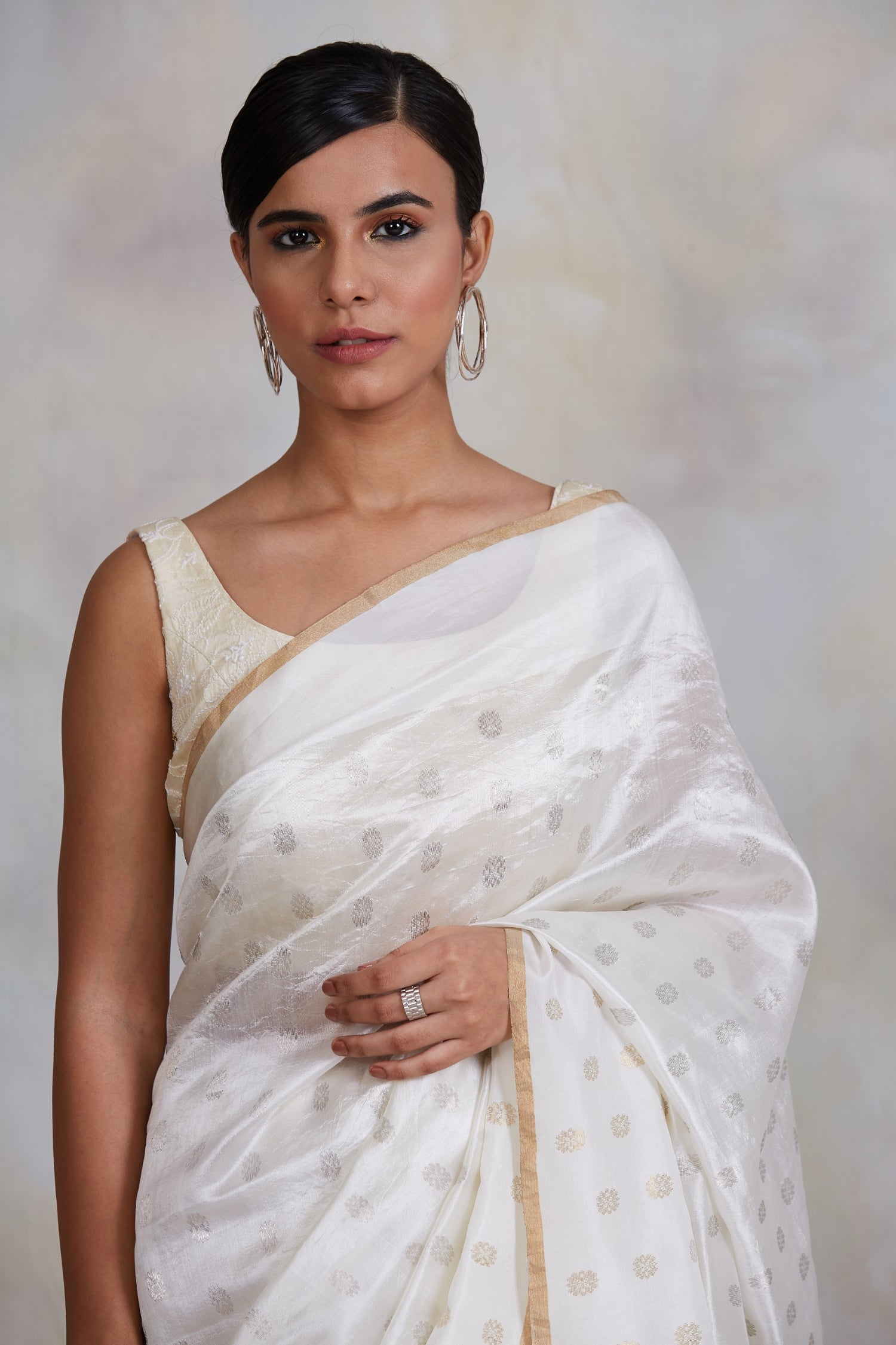 Buy Chanderi Silk Sarees Online at Priyanka Raajiv